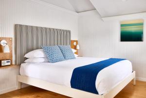 Blue - Inn on the Beach, Newburyport (updated prices 2025)