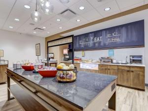 Hampton Inn & Suites Cincinnati Midtown Rookwood, Cincinnati (updated ...