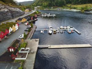 Leirvik i Sogn-Apartment, Leirvik (updated prices 2025)