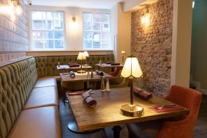 The Resolution Hotel, Whitby – Updated 2024 Prices