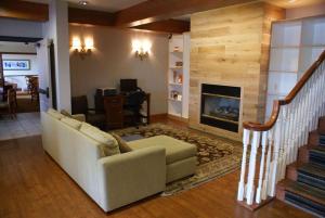 Country Inn & Suites by Radisson, Lansing, MI, Lansing – Updated 2024 ...