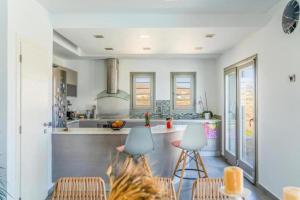 Villa Cycladic View Syros, Azolimnos Syros (updated prices 2025)
