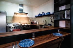 Lujosa casa: alberca terapéutica 3x2m, chimenea, cocina profesional ...