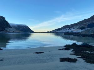 Honey bay cottage, Stadlandet (updated prices 2025)