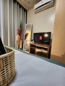 Vibrant Urban Getaway in BGC (pool view), Manila (updated prices 2026)