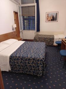 Hotel Caneva, Venice (updated prices 2025)