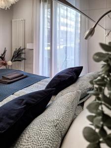 Classy 2-room Apartment with Private Garden and Air Conditioning- Old ...