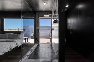 Joshua Tree Oasis / Design + Views + National Park, Sunfair Heights ...