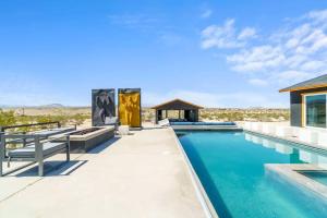 Joshua Tree Oasis / Design + Views + National Park, Sunfair Heights ...