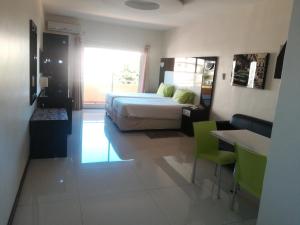 Pensao Martins, Maputo (updated prices 2025)