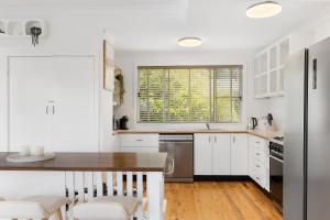 Barnhill Beach House - Amazing Views, Terrigal (updated prices 2026)