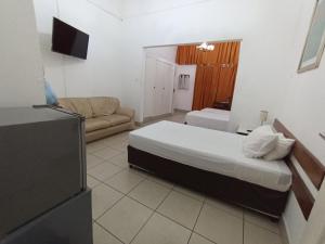 Pensao Martins, Maputo (updated prices 2025)