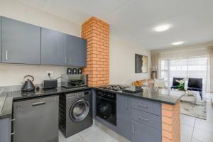 Waterfall Ridge - Retreat in the heart of Midrand, Midrand (updated ...