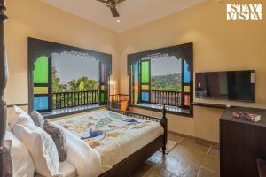 StayVista's Sula Wada - The Legacy -Valley View Villa with ...