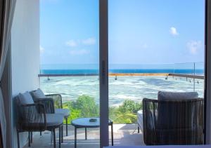 Stone Beach Club, Dhiffushi (updated prices 2025)