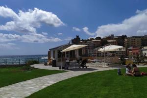 PISI HOME, 2 min dalla spiaggia e dall' Ospedale Gaslini, Genoa ...