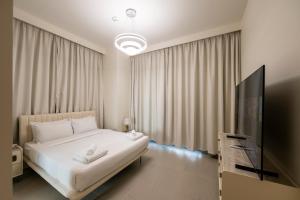 3 Bedrooms Forte tower 1- Downtown Skylight, Dubai (updated prices 2025)