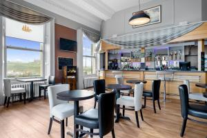 Royal Whitby, Whitby (updated prices 2025)