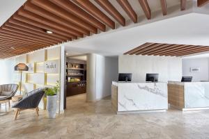 Courtyard by Marriott Aruba Resort, Eagle Beach (updated prices 2025)