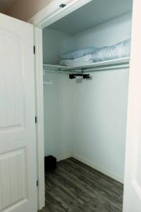 Happy Beach House in Biloxi, Biloxi (updated prices 2025)