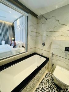 InstaFeel Hotel, Navi Mumbai (updated prices 2025)