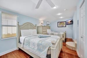 Charming 3BR Home Pool and Hot Tub FTL Gateaway, Fort Lauderdale ...