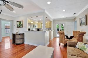 Charming 3BR Home Pool and Hot Tub FTL Gateaway, Fort Lauderdale ...