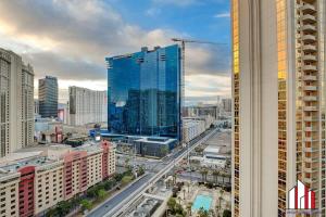 MGM Signature-18-701 1Br2Ba Strip View Balcony, Las Vegas (updated prices 2025)
