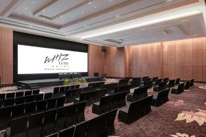 Whiz Luxe Hotel Spazio Surabaya, Surabaya (updated prices 2025)