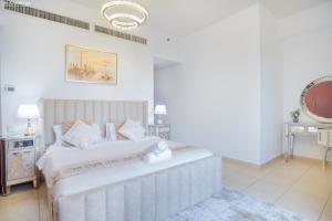 JBR The walk Rimal 6 - 3 Bedroom plus maid 2m walking to beach, Dubai ...