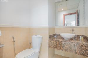 JBR The walk Rimal 6 - 3 Bedroom plus maid 2m walking to beach, Dubai ...