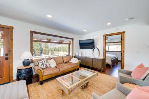 Rustic Bondurant Cabin Fish, Hike, and Bike!, Bondurant की (2026 के लिए ...