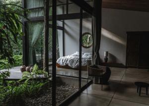 Ubud zen river house, secluded tranquil retreat in nature, Ubud ...