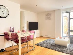 Omega Terrace, Luxury Modern Interior, Located Close To Alexandra ...