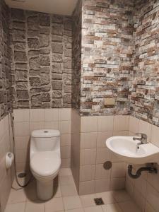 Cypress Towers Condo near Airport near Vista Mall near BGC in Taguig ...