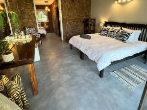 Ehlathini Game Lodge, Marken (updated prices 2025)