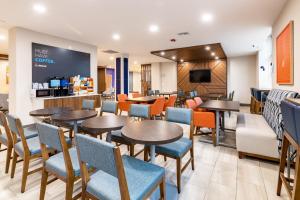 Holiday Inn Express Van Nuys, an IHG Hotel, Van Nuys (updated prices 2024)