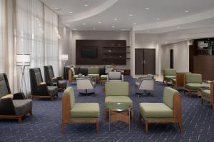 Courtyard Syracuse Downtown at Armory Square, Syracuse (updated prices ...
