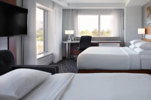 Delta Hotels by Marriott Waterloo, Waterloo (updated prices 2025)