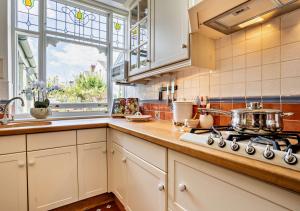 Penylan Retreat, Cardiff (updated prices 2025)