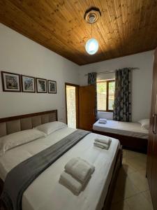 MEROLI Guesthouse - UNESCO quarter, Berat (updated prices 2025)