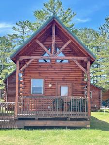 Cabins of Mackinac & Lodge, Mackinaw City (updated prices 2025)