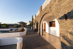 Rhenea Resort, Imerovigli (updated prices 2025)