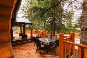 Overlander Mountain Lodge, Jasper (updated prices 2025)