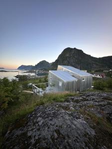 Oceanview Mini-House - Stunning Views, Moskenes (updated prices 2025)