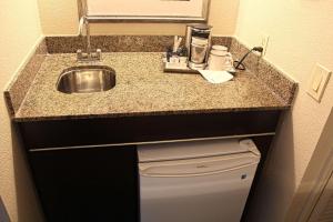 Radisson Suite Hotel Oceanfront, Melbourne (updated prices 2025)