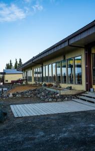 Talbot Arm Motel, Destruction Bay (updated prices 2025)