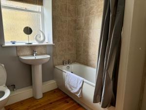 The George Inn at Tideswell, Tideswell (updated prices 2025)