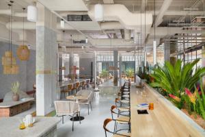 Bermonds Locke, Tower Bridge, London (updated prices 2025)
