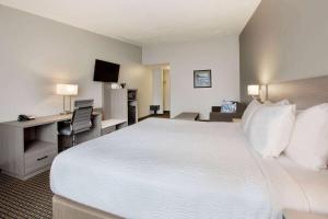 Days Inn & Suites by Wyndham Moncton, Moncton (updated prices 2024)